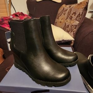 Universal Thread | Shoes | Nwt Universal Thread Linda Wedge Chelsea ...